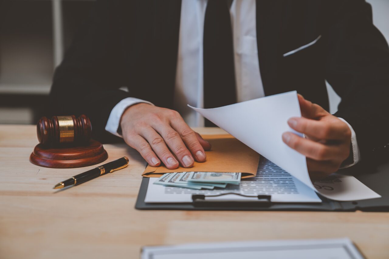 Fraud Lawyer Litigation Protection | Barnes & Barnes